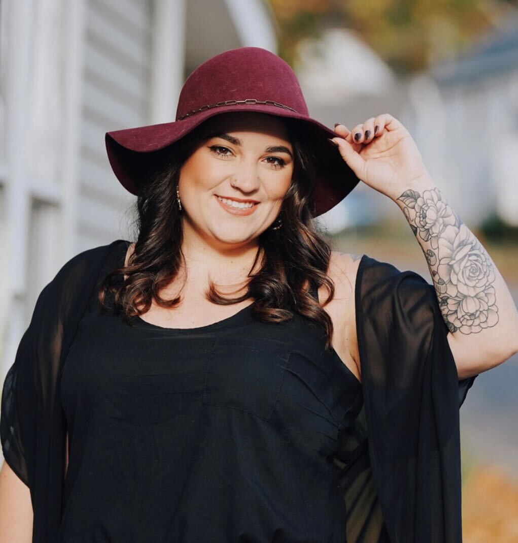 Danielle Farrell | Mint Salon Block